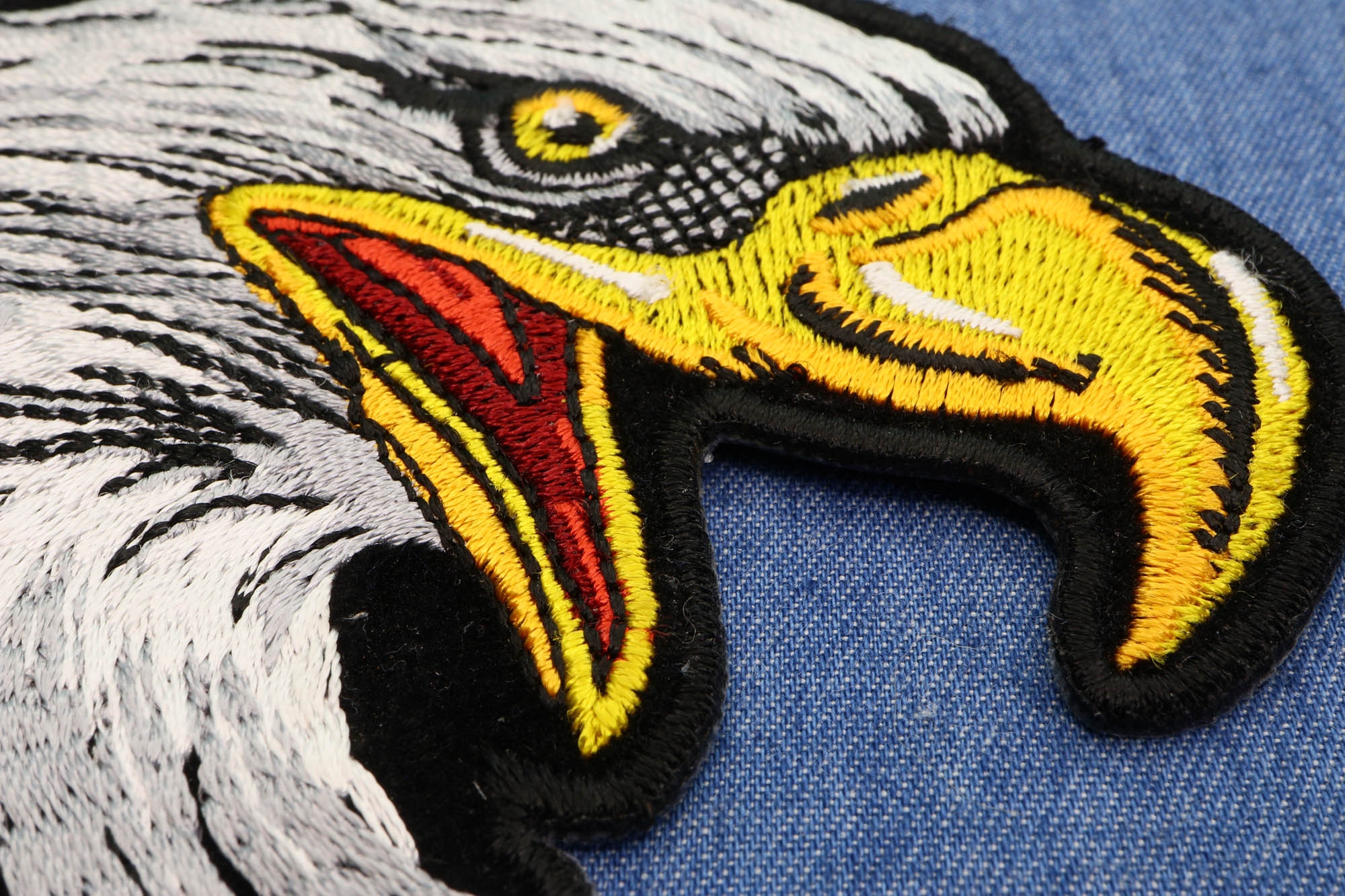 Eagle Head Facing Right Embroidered Patch by Ivamis Patches