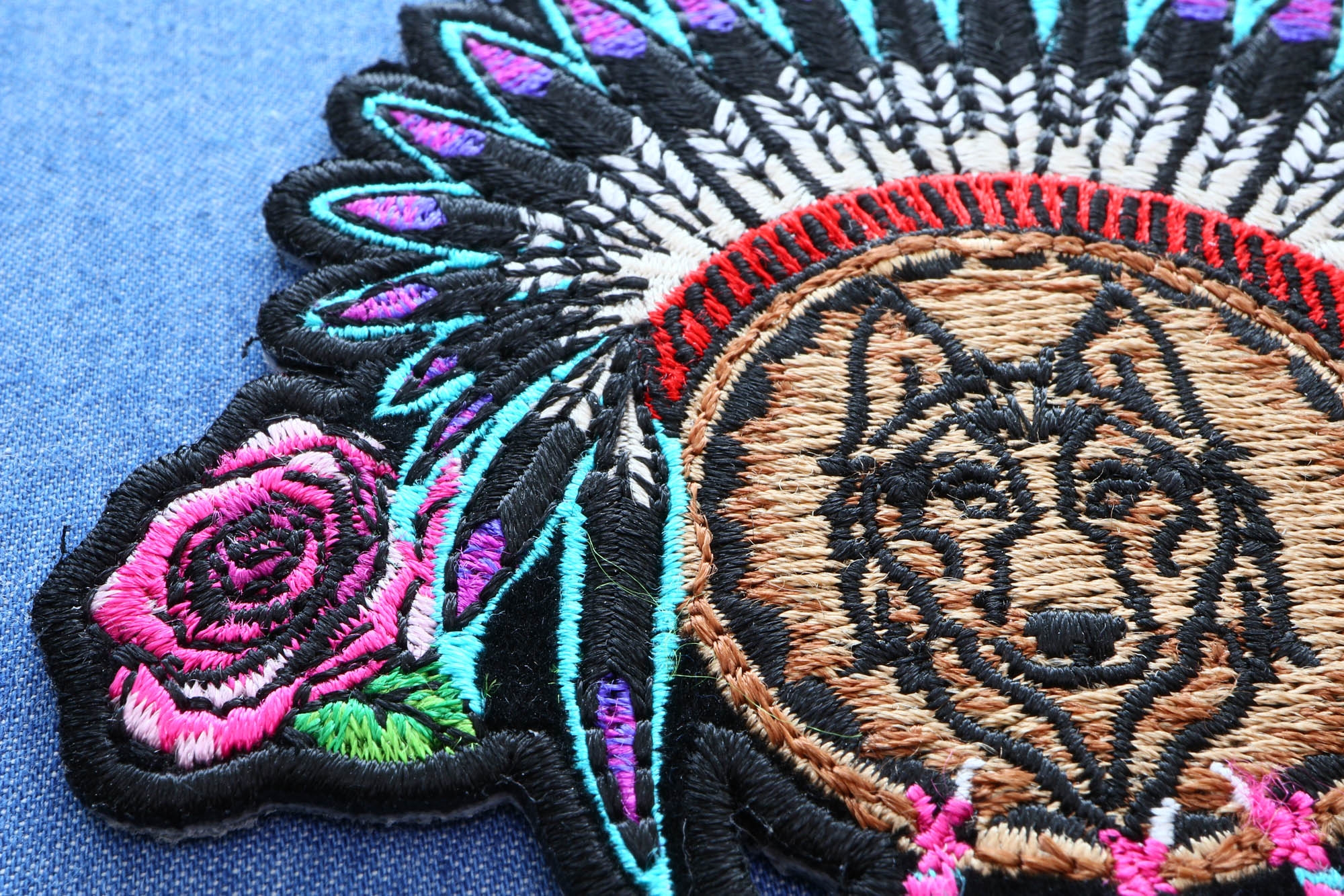 Wolf Patch for Sewing or Ironing on to Clothes by Ivamis Patches