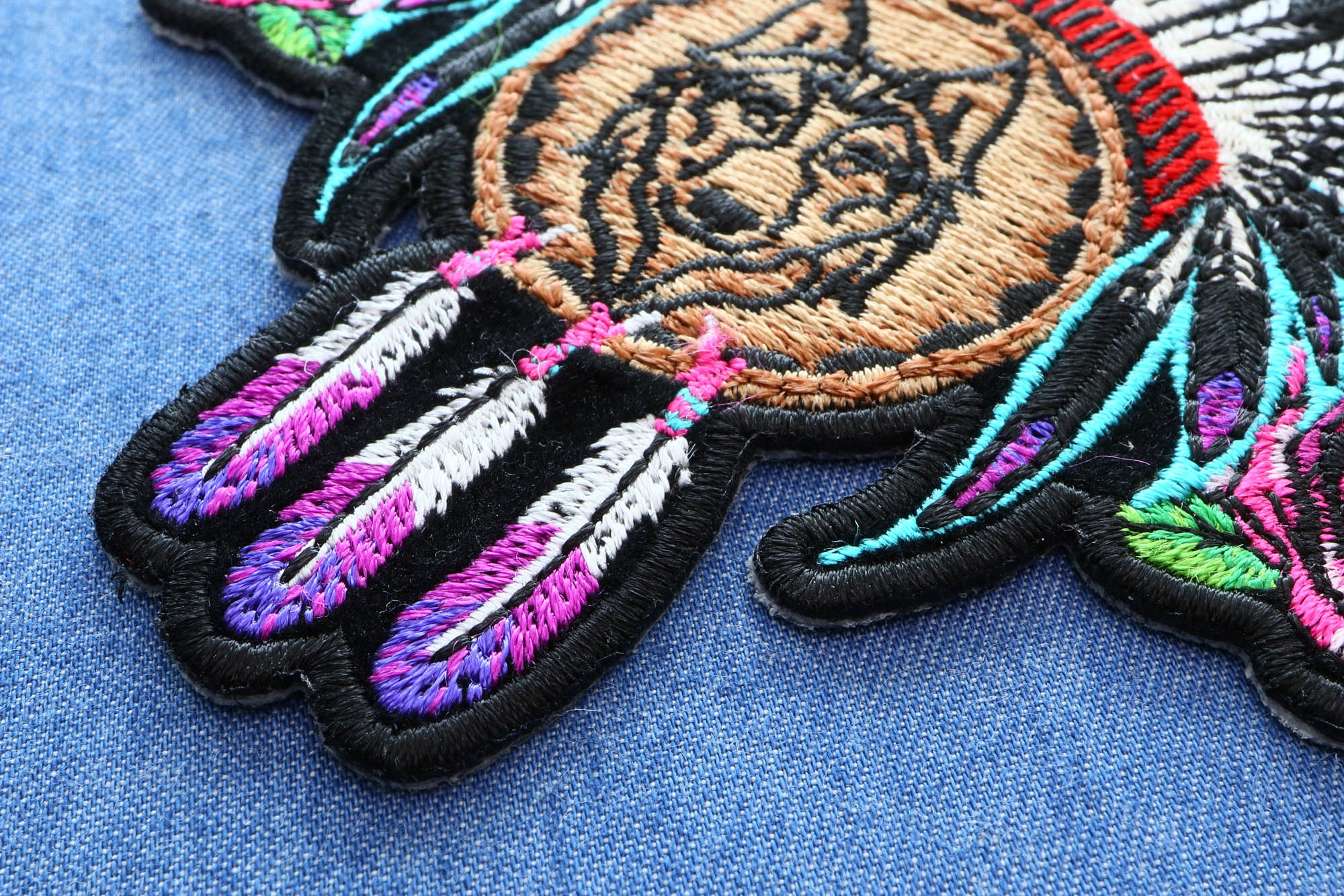 Wolf Patch for Sewing or Ironing on to Clothes by Ivamis Patches