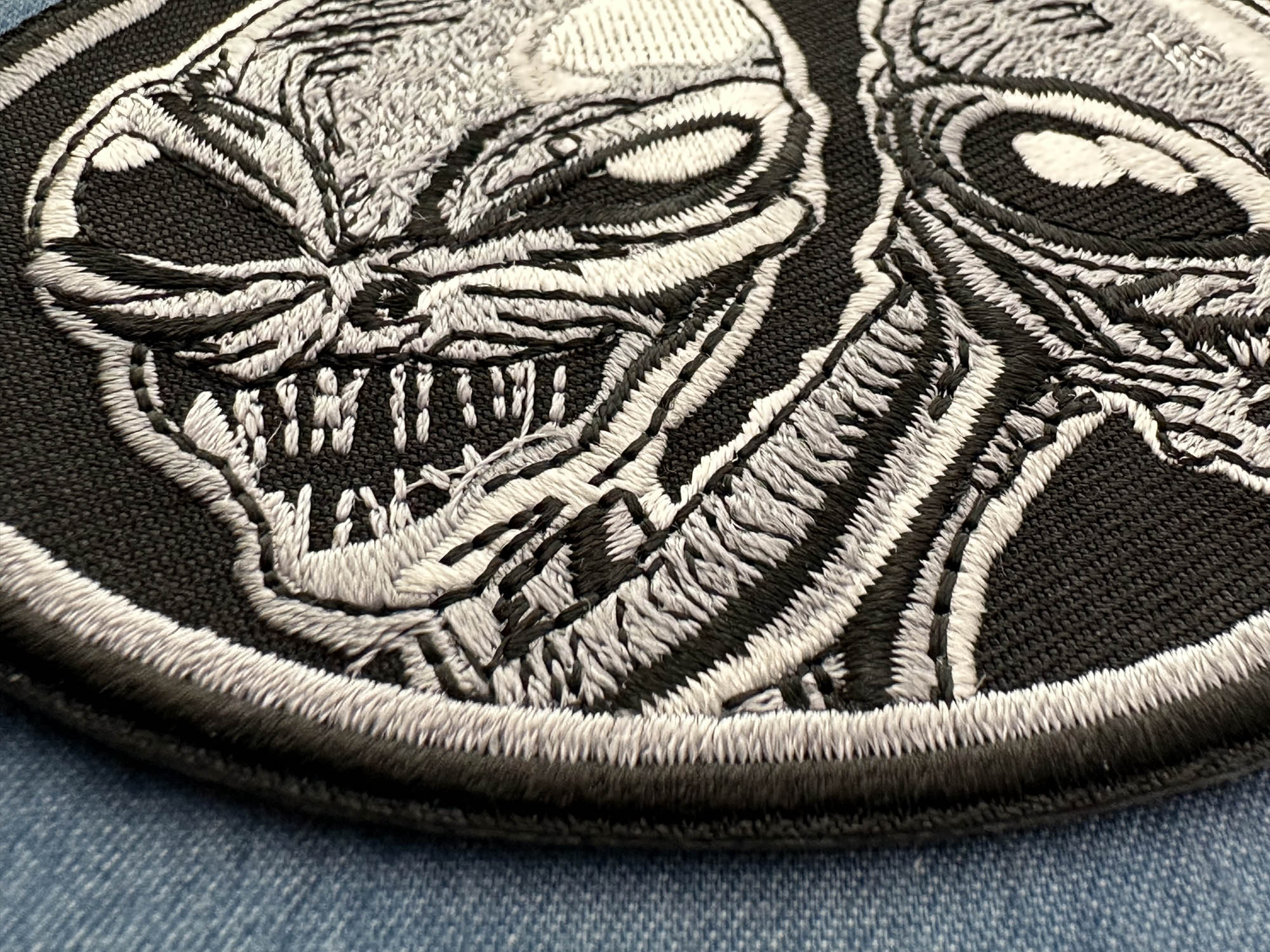 Two Aliens Patch - Iron on Novelty Patches by Ivamis Patches