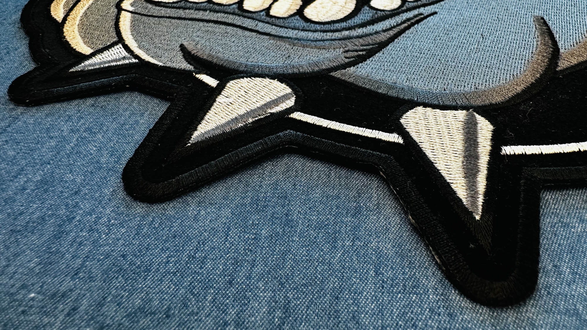 Bulldog Patch, Large Animal Patches for Jackets by Ivamis Patches