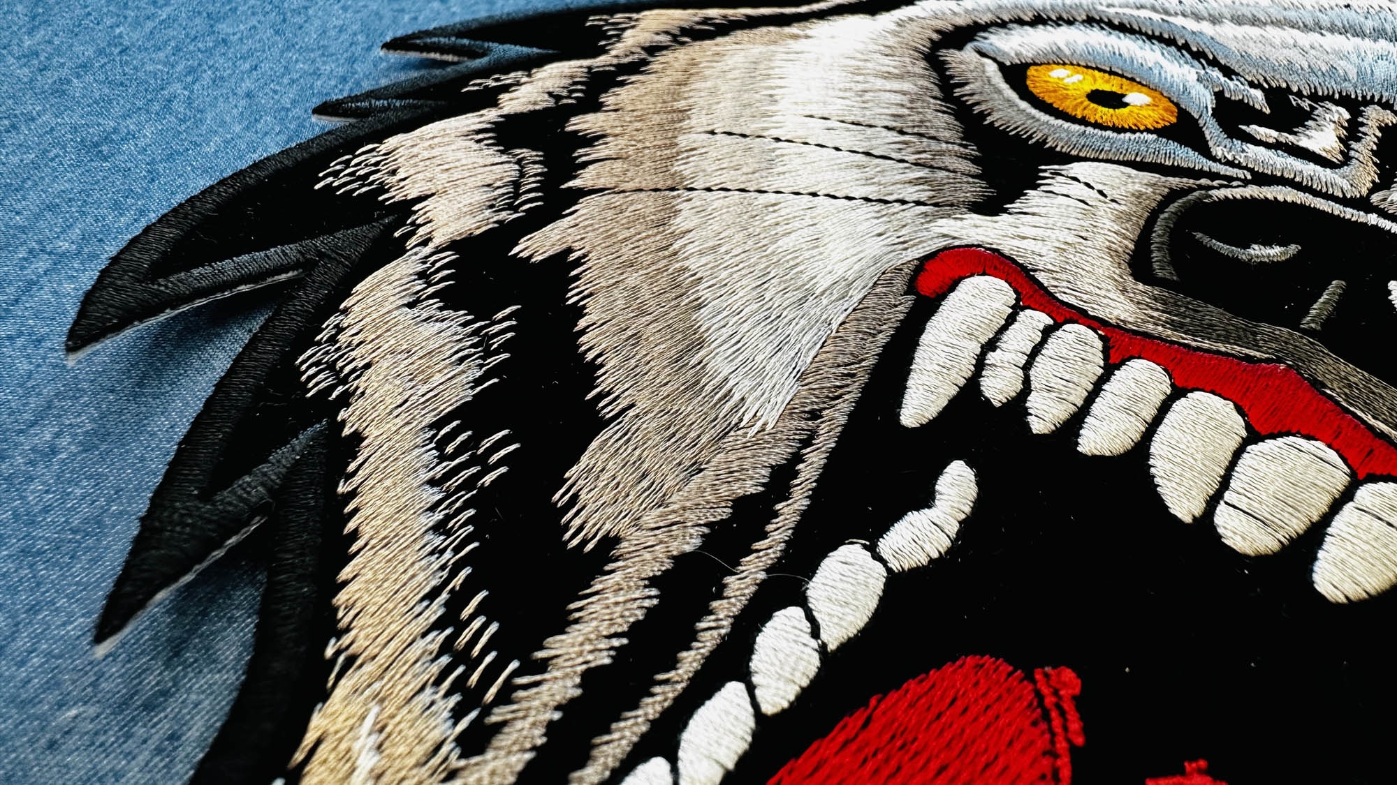 Wolf Patch, Large Animal Patches for Jackets by Ivamis Patches