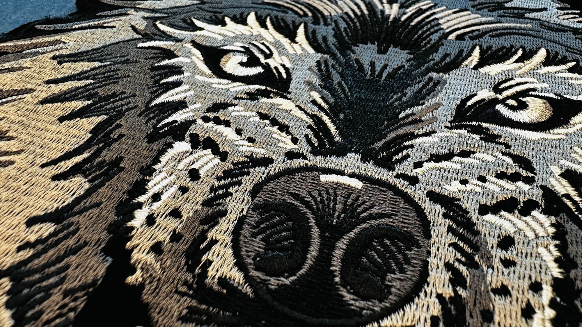 Wolf Patch, Large Animal Patches for Jackets by Ivamis Patches