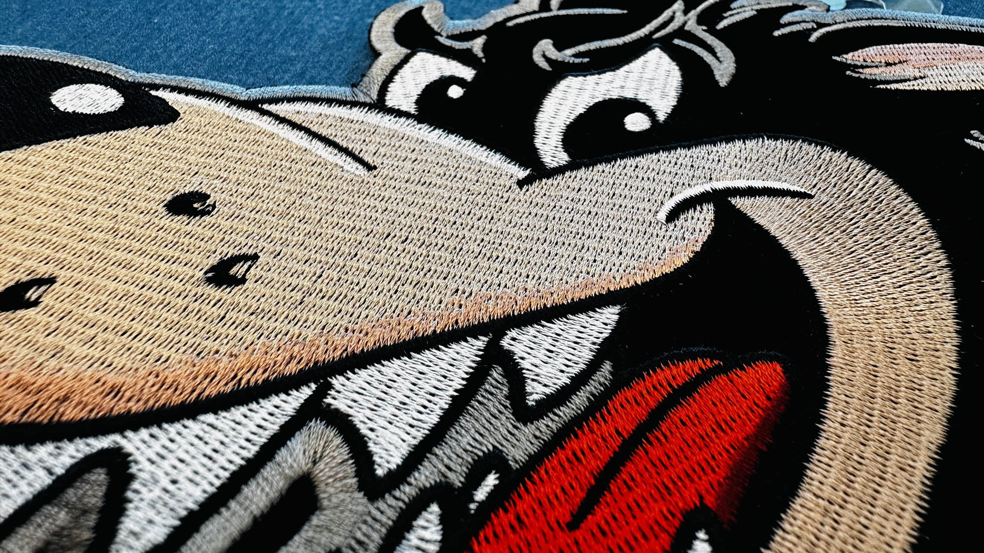 Wolf Patch, Large Animal Patches for Jackets by Ivamis Patches