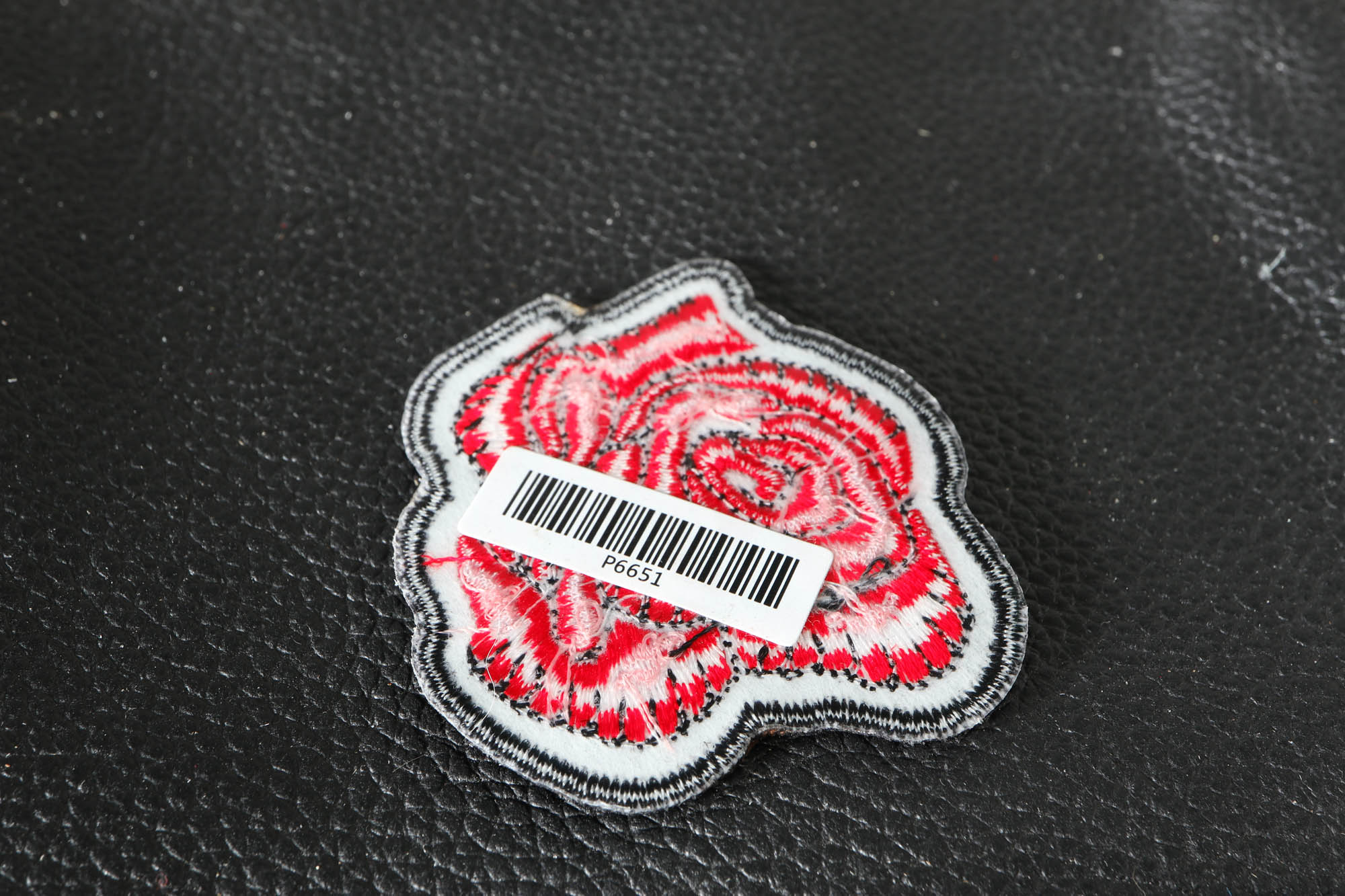 Rose Bud Patch - TheCheapPlace