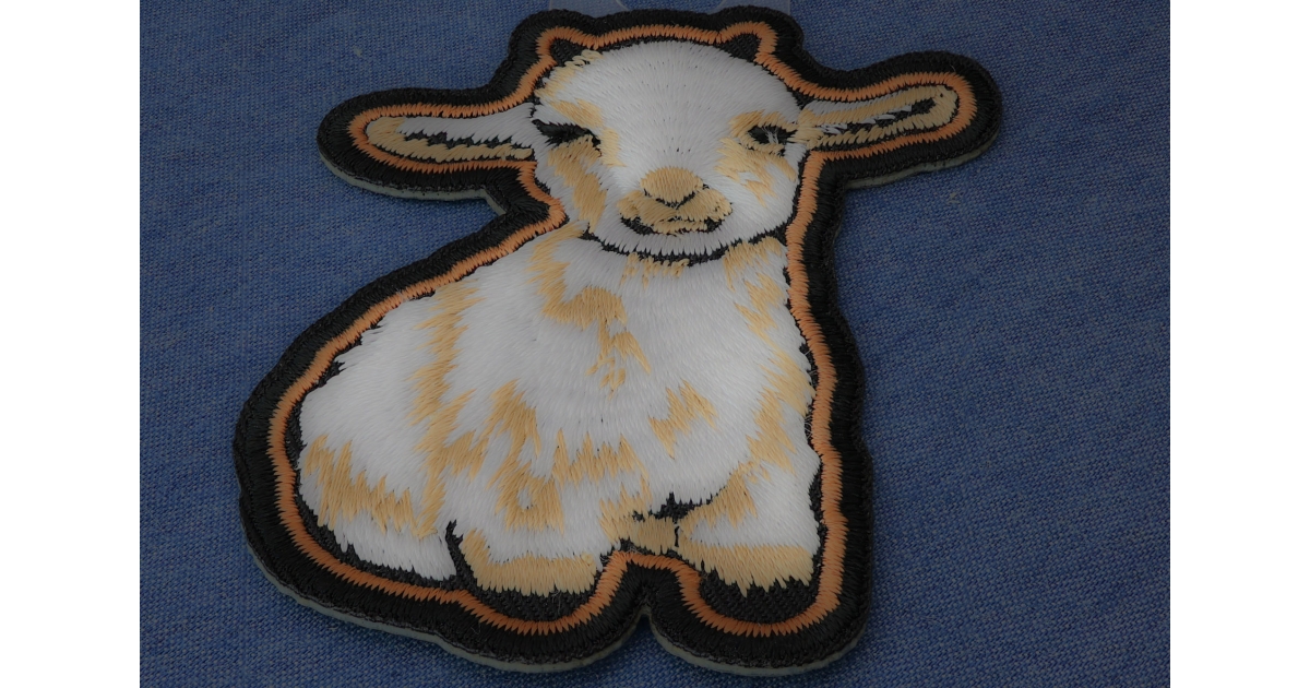 Cutey Lamb Iron on Patch by Ivamis Patches