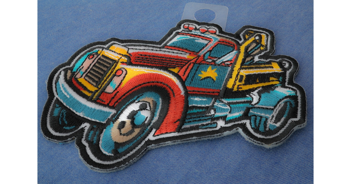 Tow Truck Patch - Iron on Novelty Patches by Ivamis Patches