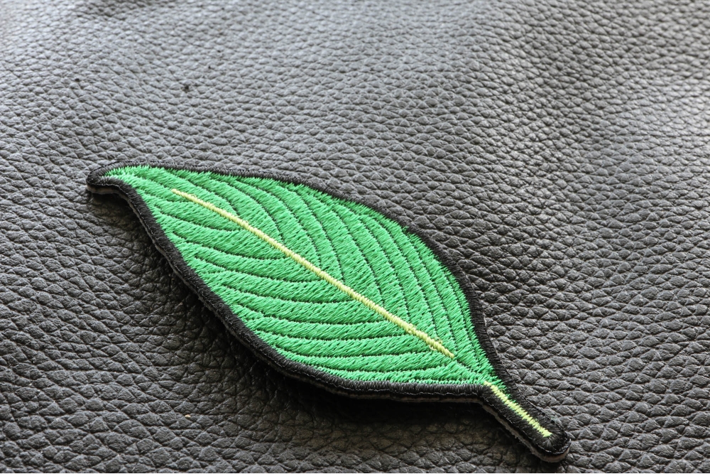 Green Leaf Patch - Iron on Novelty Patches by Ivamis Patches