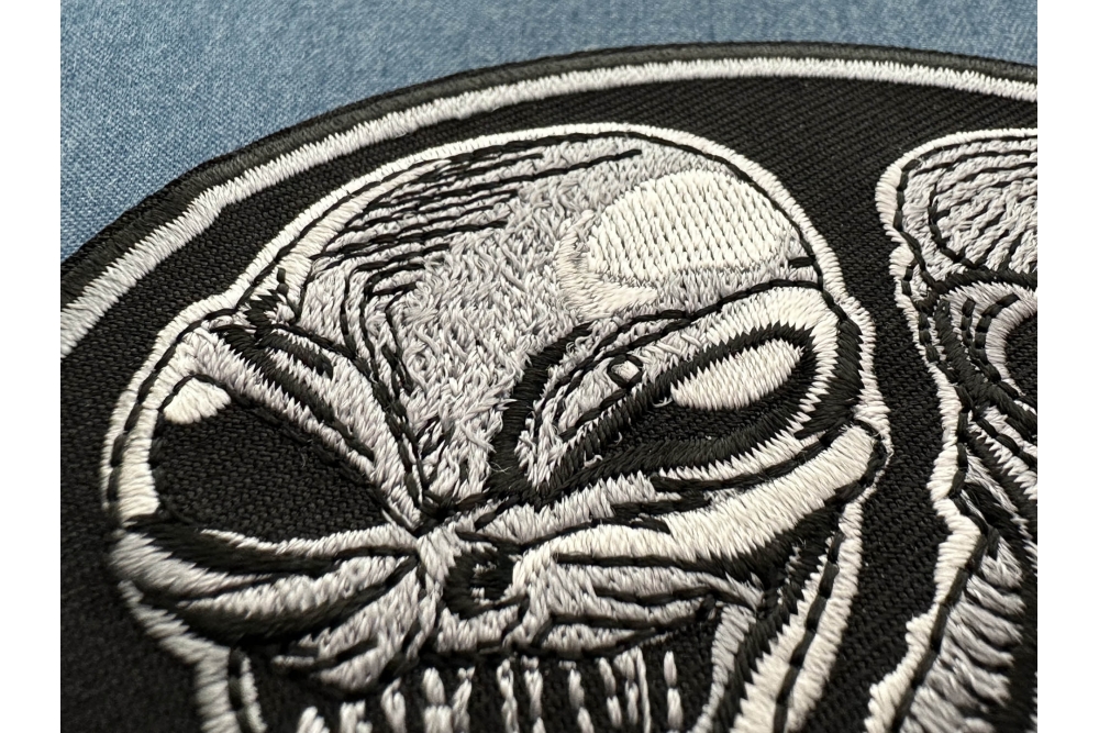 Two Aliens Patch - Iron on Novelty Patches by Ivamis Patches