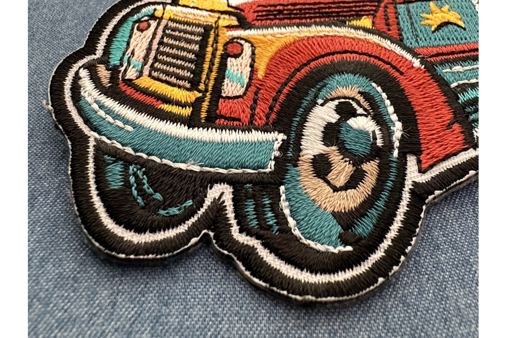 Tow Truck Patch - Iron on Novelty Patches by Ivamis Patches