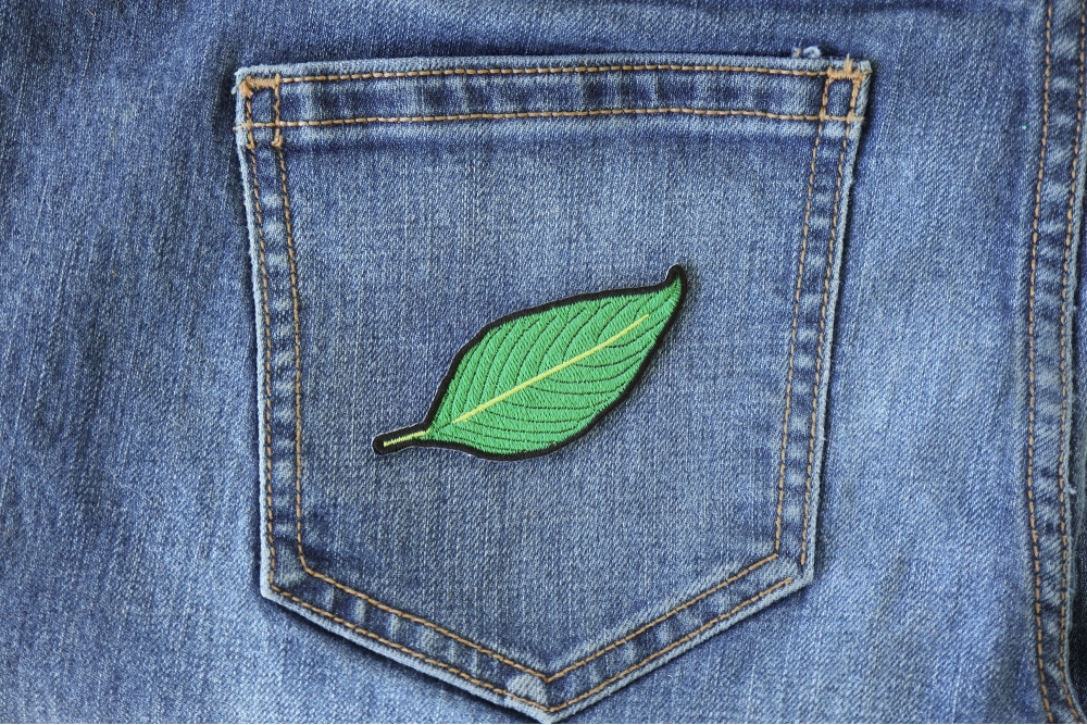 Green Leaf Patch - Iron on Novelty Patches by Ivamis Patches