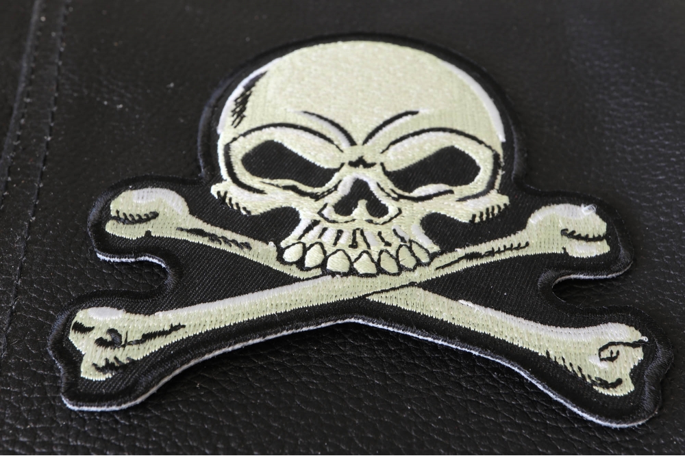 Skull and Crossbones medium Patch by Ivamis Patches