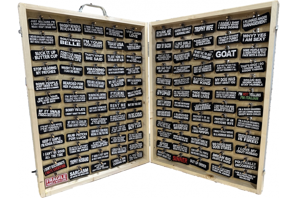 Patch Briefcase Display by Ivamis Patches