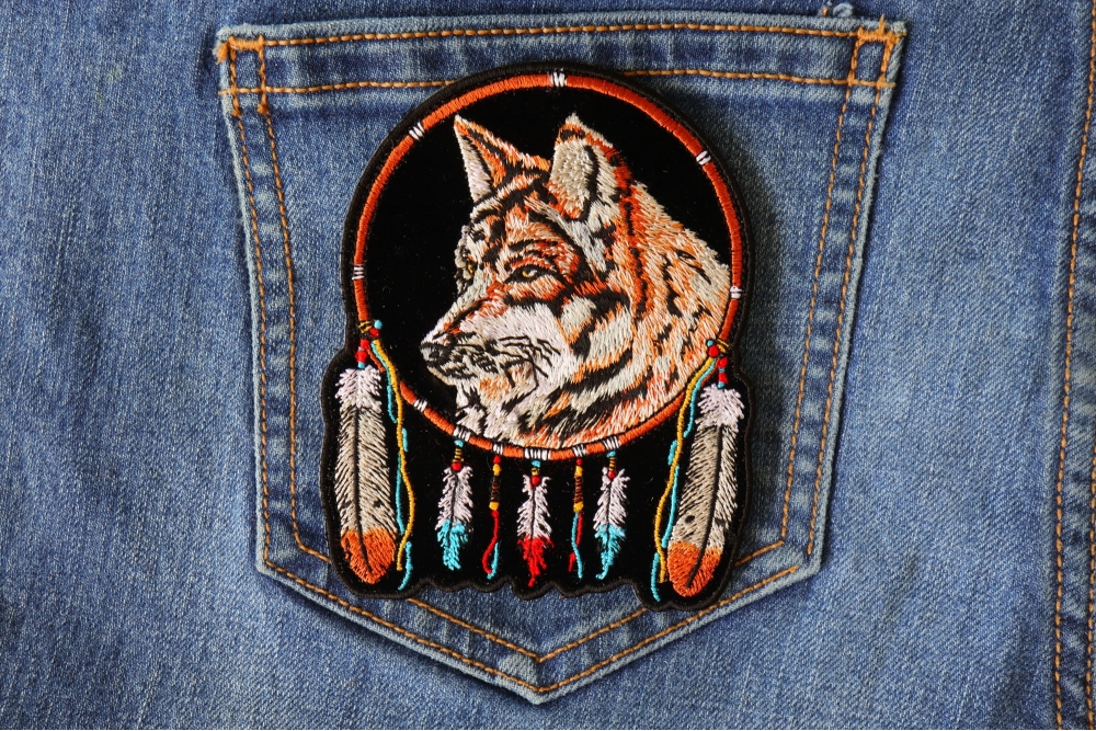 Wolf Patch for Sewing or Ironing on to Jackets by Ivamis Patches